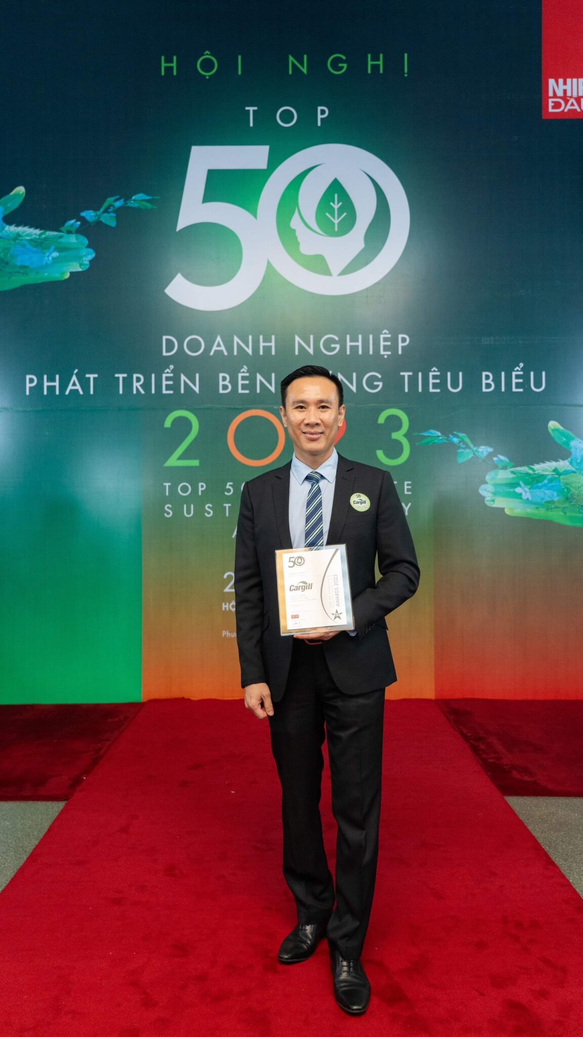 Ông Nguyễn Bá Luân, Trưởng Đại diện tập đoàn Cargill tại Việt Nam tại lễ trao giải TOP50 CSA ...