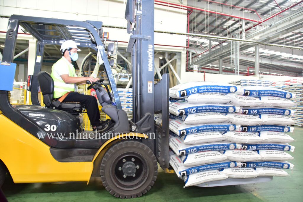 Aboitiz Foods khánh thành nhà máy thức ăn chăn nuôi Gold Coin Feedmill ...